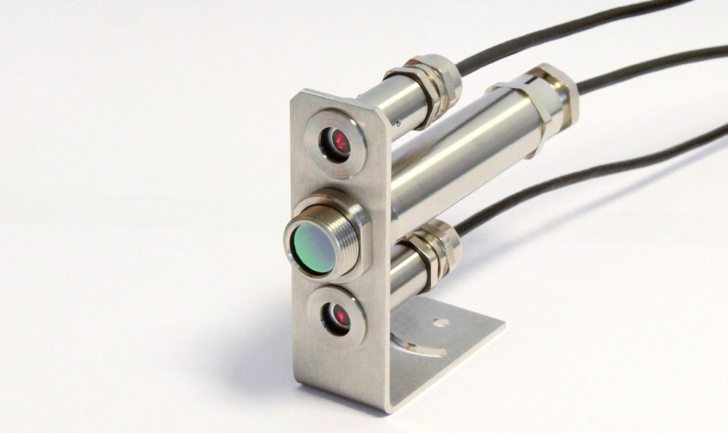 Fixed & portable infrared thermometry by AOIP